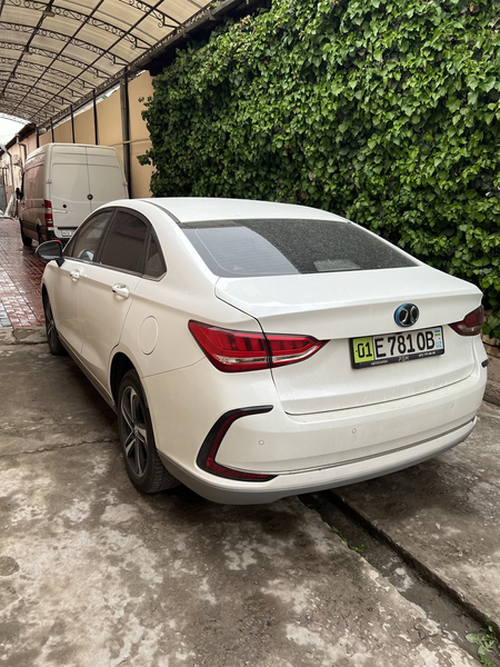 Baic eu5 elektromobil