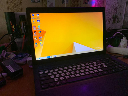 Lenovo 20240 , уместен торг ( Майкрософт Windows 8.1 Профессиональная