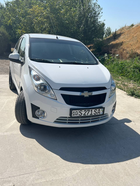 Spark srochna sotiladi