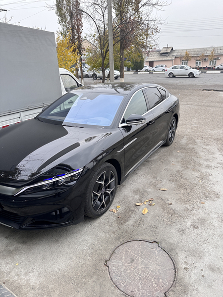 Byd Han 605km yengi