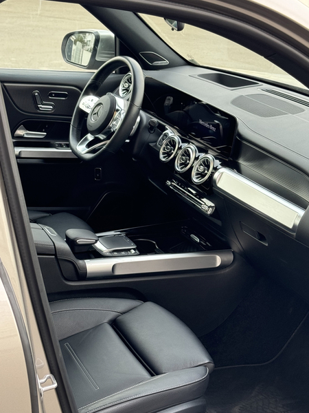 Mercedes Benz EQB 350 4matic