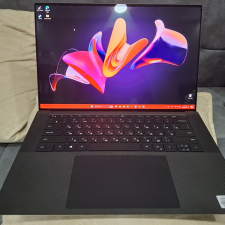 Продам ноутбук  Dell XPS 15 9500 в отличном состоянии