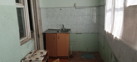Kvartira 2 xonali, alohida oshxona, va balkon