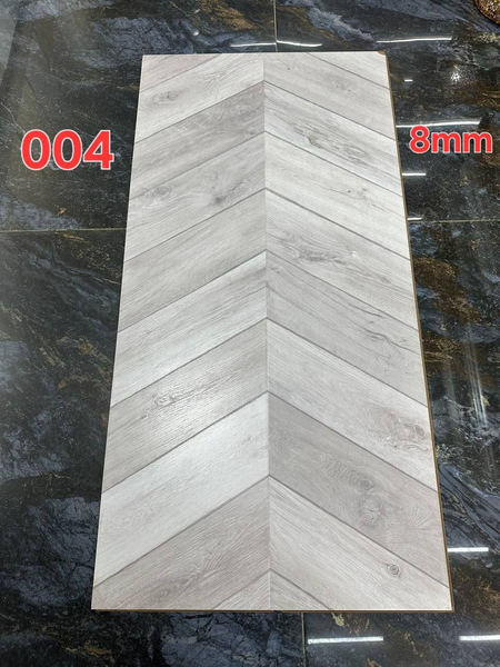 Laminat tarket 8mm archa sifati alo HDF