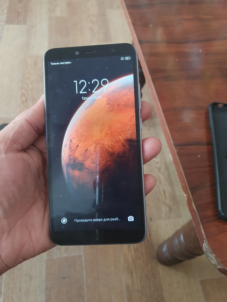 Redmi s2  sotiladi kimga kere bo'sa aloqaga chiqsin