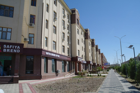 561/24-санлы уй Университет 5-этажда 43 кв.м ийе 1 ханалы уй сатылады
