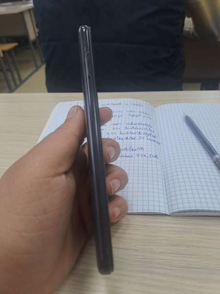 Redmi 8a holati yahshi srochna sotiladi 650ming so\\\'m kelishiladi
