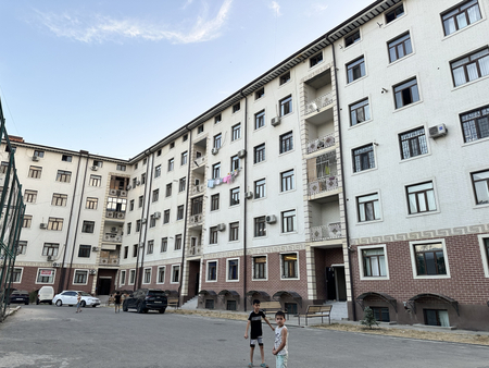 Продаётся 3-ком квартира полуподвал жилое Шота Руставели