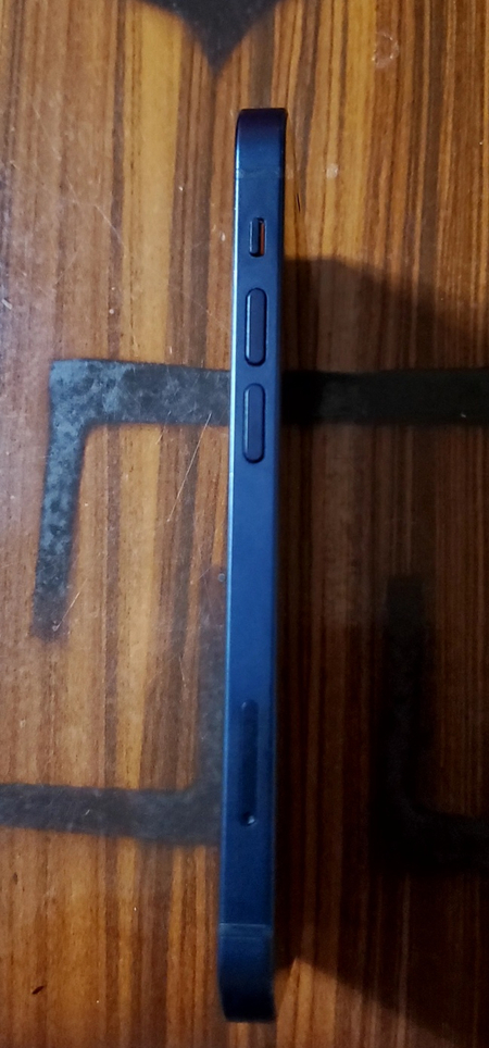 iPhone 12 mini, 64 гб, в отличном состоянии