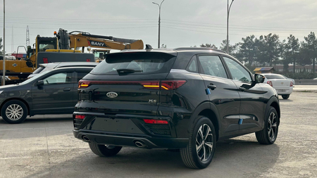 JAC JS6 krasover hamma funksiyaga ega. atigi 8000$ bilan siziki buladi