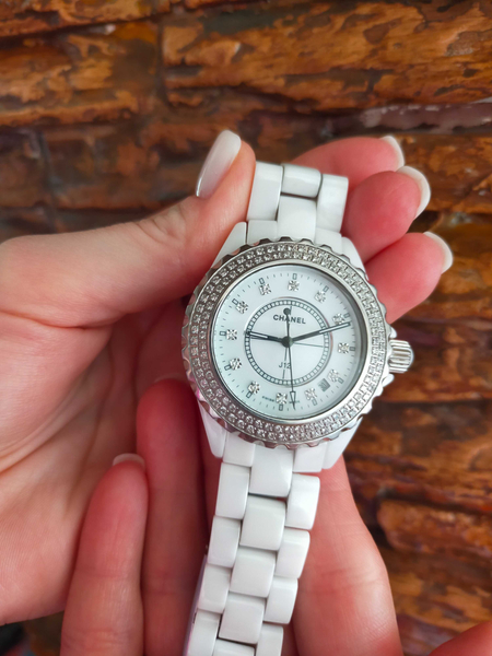 Кварцевые женские часы Chanel