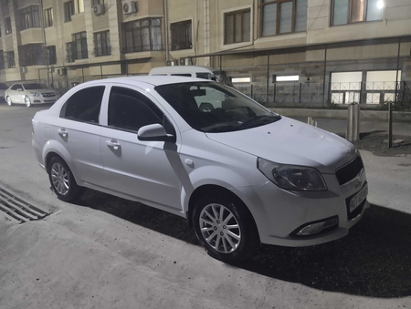 Nexia 3 2019 sotiladi