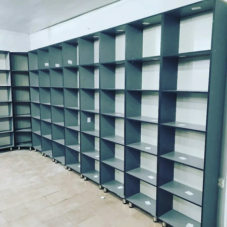 Полки для магазинов и аптек итд.