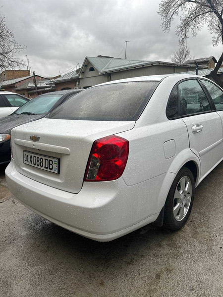 Продается Chevrolet Lase