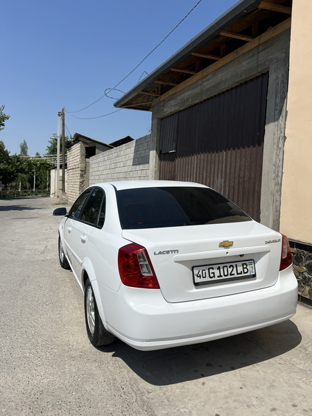 Sotiladi kraska tozzza