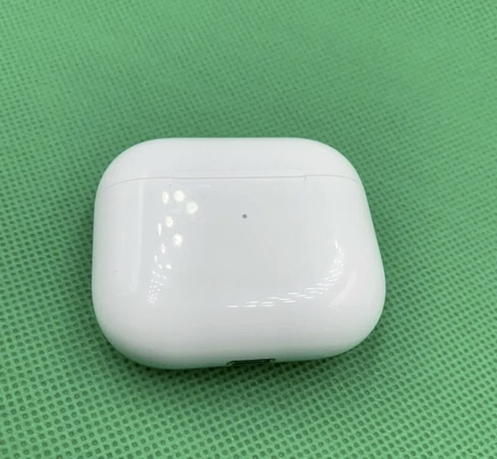 Airpods 3 оригинал case ( зарядный блок)(Новый)