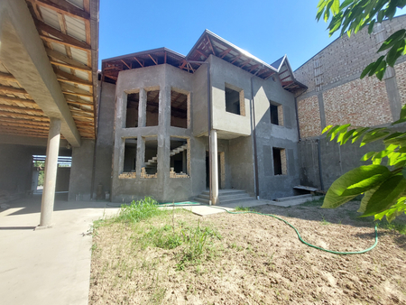 Продаётся участок дом 5 соток 3 Уровень