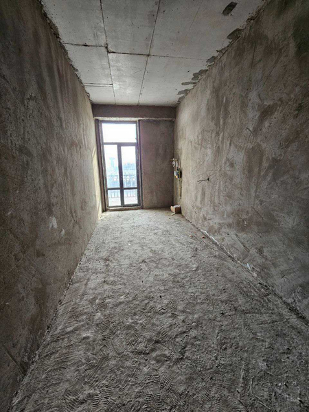 3 xonali 110m² 3 qavat uy sotiladi