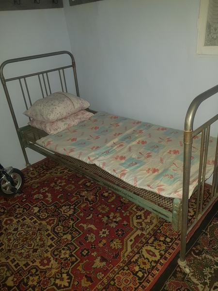 Металическая кровать