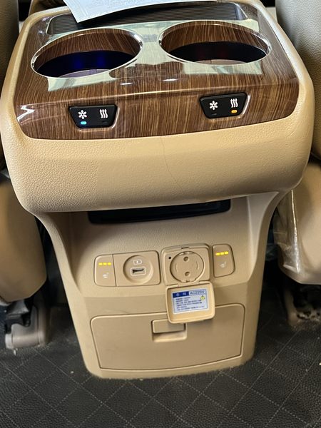 Срочный сотилади Kia Carnival 