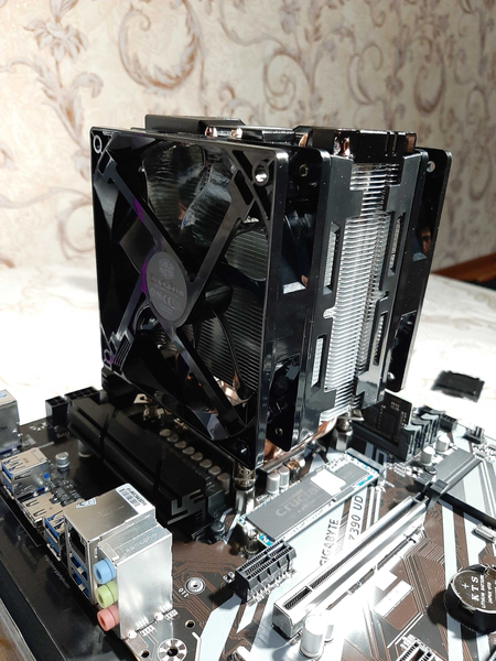 Arzon Kompyuter Sotiladi i5 9400F/Gigabyte Z390
