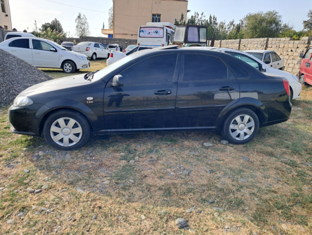 Lacetti auksionda