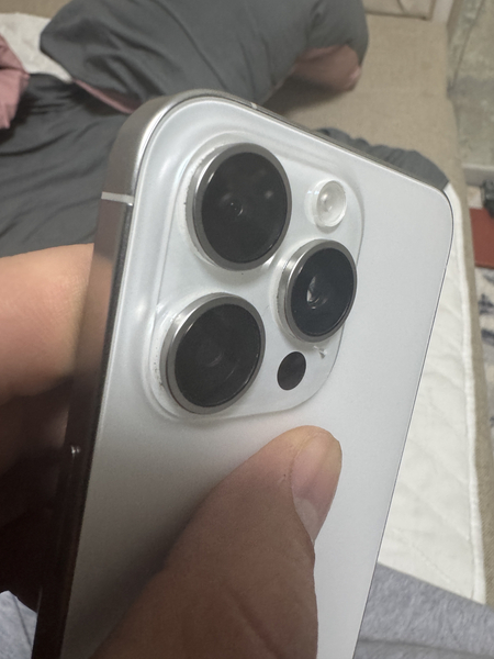 Iphone 15pro max 256gb karobka yes