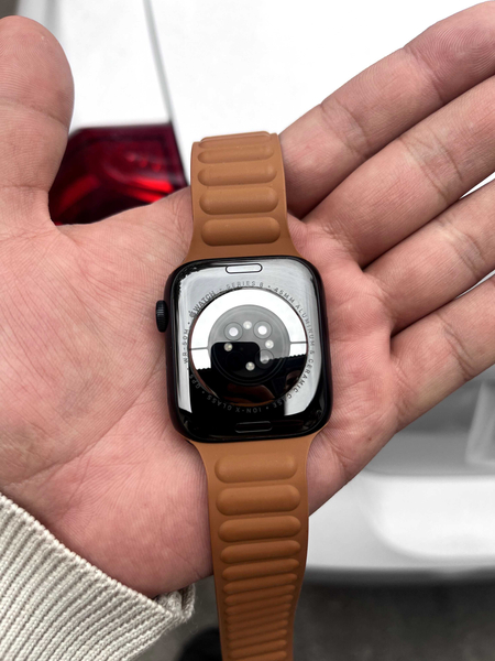 Apple Watch 8 zaryadniki bor