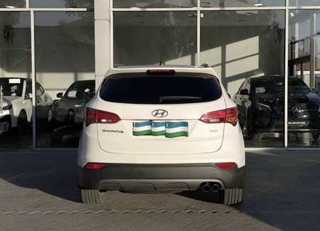Hyundai Santa Fe 2,4 L motor. Oq. Kraskasi tozza. Benzin