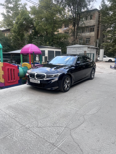 Продаётся bmwi3 Edrive 35L 2023 года 17 тыс пробег в хорошем состоянии