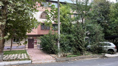 ПРОДАЖА 4/3/4 Кирпич ЦУМ, Айбек. С мебелью и техникой.