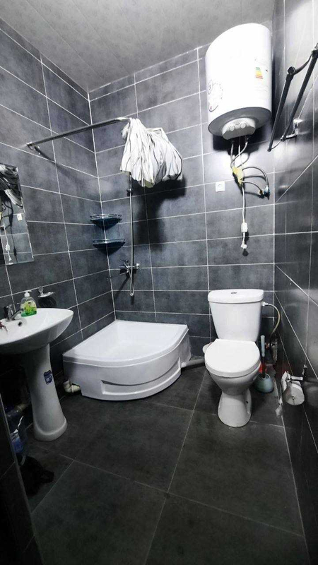 Sino Zavod ko'chasida kvartira sotiladi!