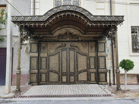 Darvoza naves kazerok usta