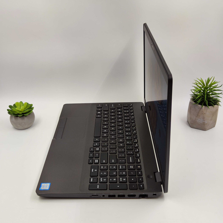 Dell Core i7 9850H/32GB/1TB SSD/Quadro P620 4GB/FHD IPS