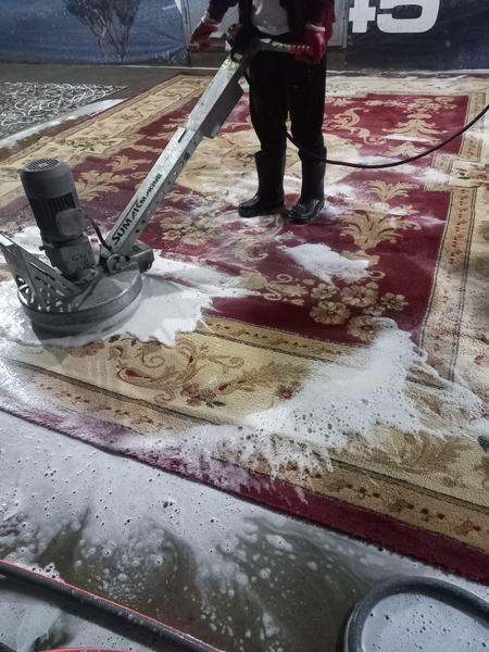 Gilam Yuvish korhonasi gilamlaringizni Turkiya texnalogyda  yuvladi