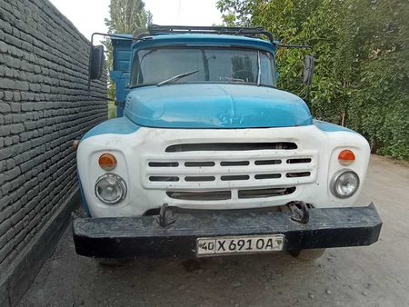 Zil yuk mashinasi