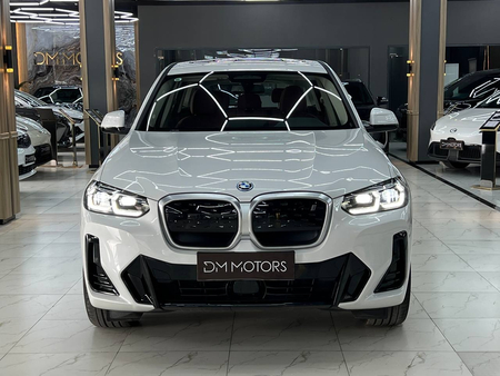 BMW IX3 RESTYLING (интерьер бордовый)

> Yili : 2023
> Elektromotor qu