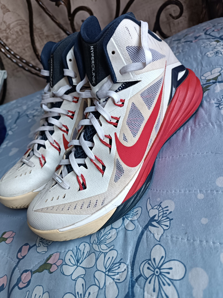 Оригинальные кроссовки Nike