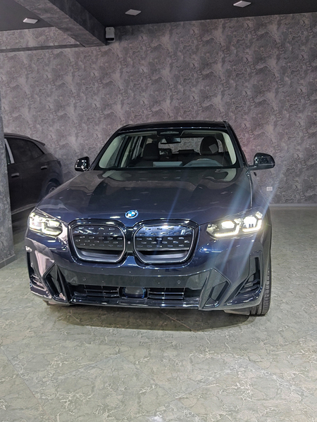 Bmw ix 3 prime full pazitsiya