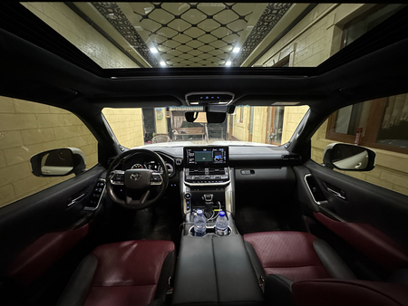 Land Cruiser 300