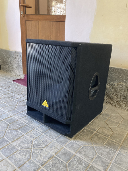 Behringer zavod kalonkalar sotiladi