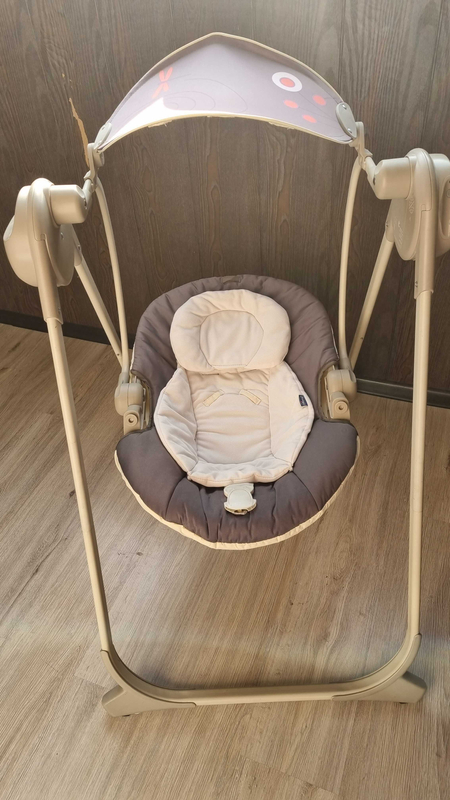 Продается Кресло-качеля Chicco