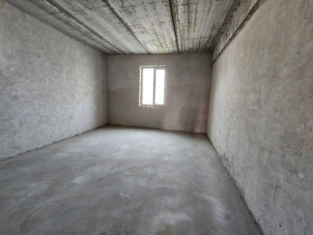 3 xonali 110m² 5-qavat uy sotiladi