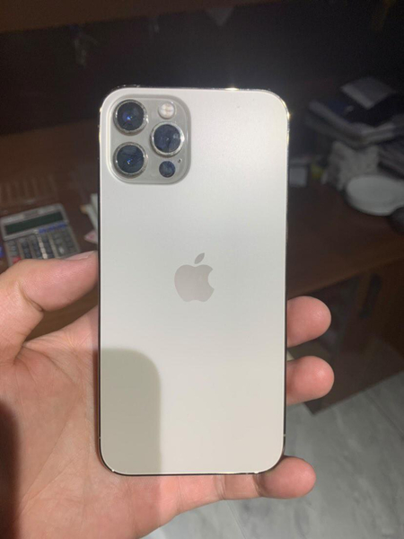 Iphone 12 pro sotiladi