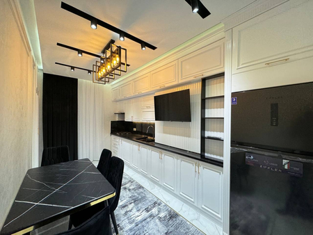 Продаю 3х ком.кв. новостройка 124м² 4-этаж с лифтом Узбекистанский