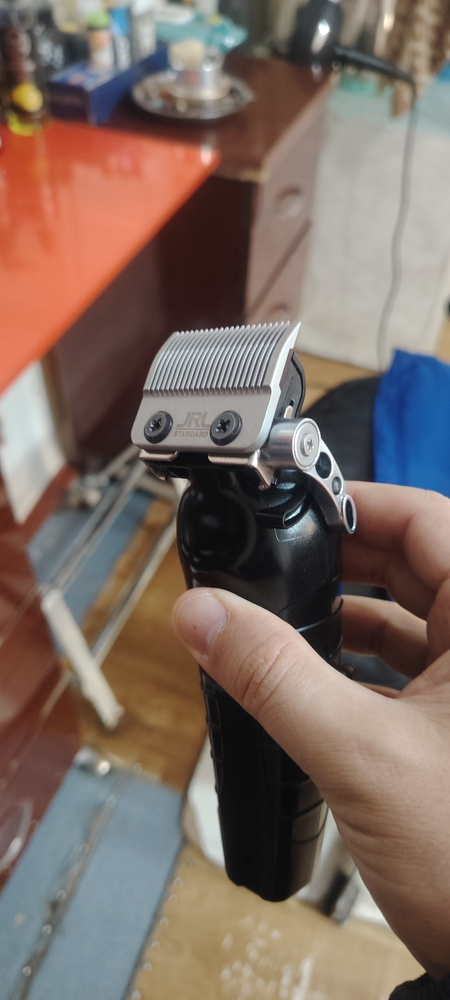 Andis shaver Max pro Fen sotiladi