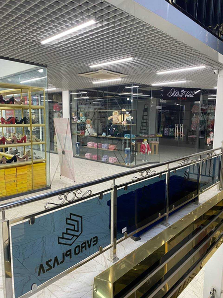 СРОЧНО продаётся магазины в ТРЦ EVROPLAZA от 22 кв.м цена 1300 за кв.м