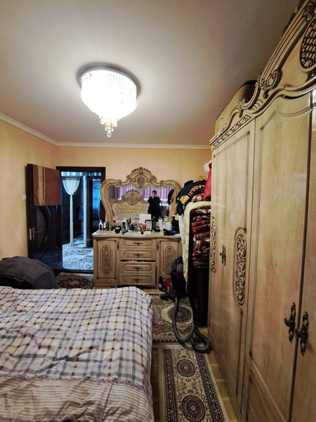Срочно продаётся  3 комнатная квартира на  3 этаже    этажность 5-этаж