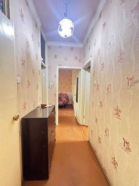 Чиланзар 18кв 3/3/4 общая площадь:65м2 
Цена: 72000$