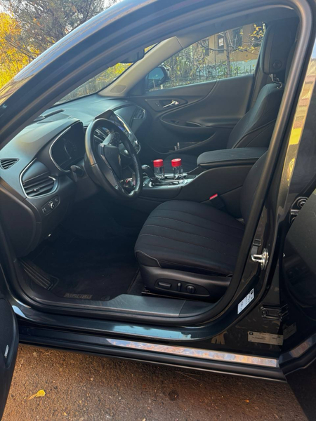 Malibu 2 2.4L 24.000$